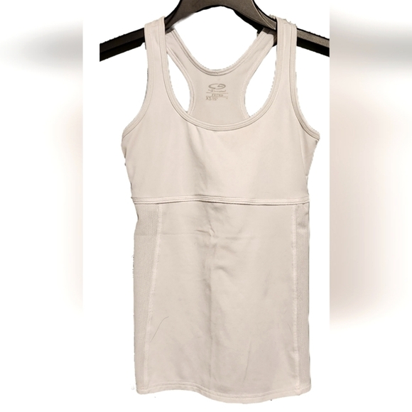 Champion | Tops | Champion Fitted White Tank Wbuilt In Shelf Bra | Poshmark